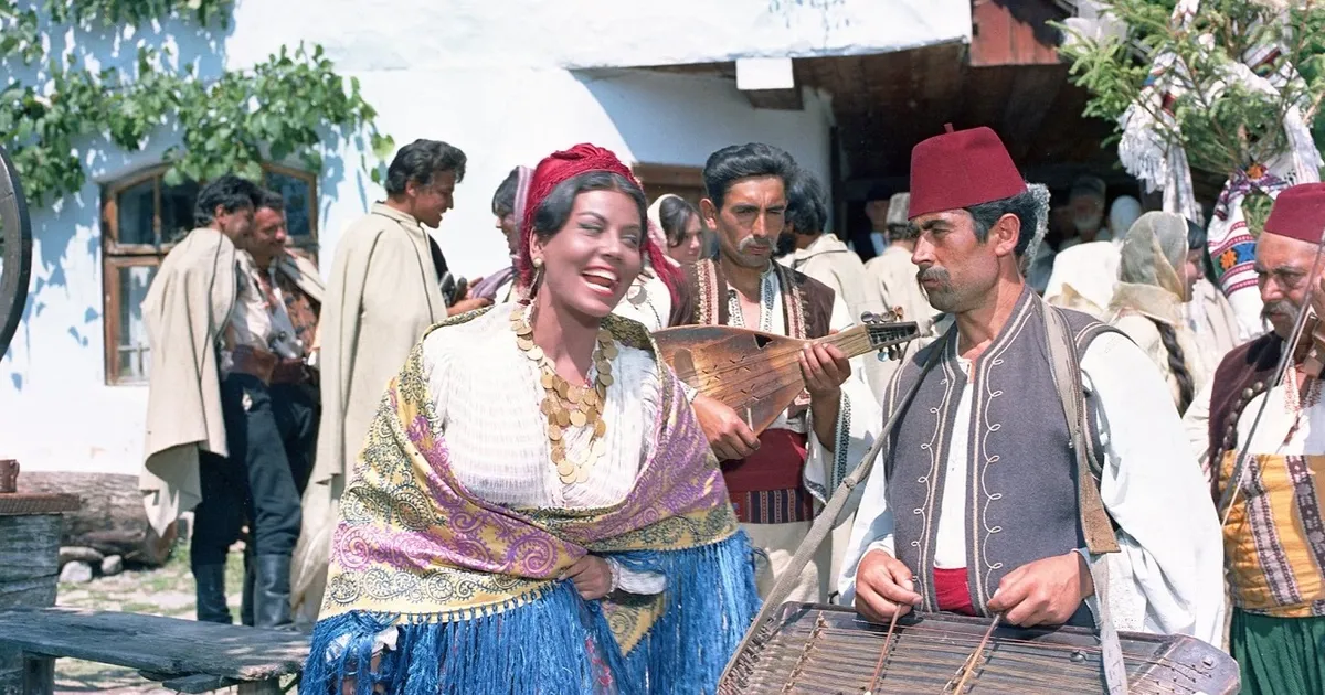 Recunoașteți personajul? Actrița cu cei mai fascinanți ochi. A fost ...