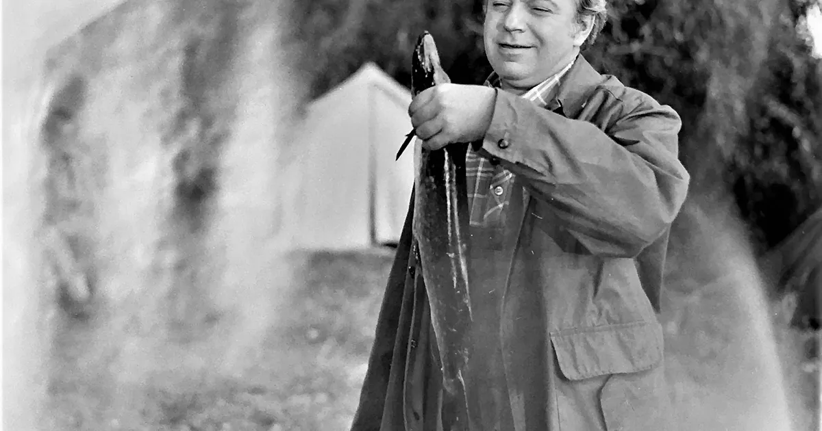 Octavian Cotescu moare fulgerător după ce i se face rău pe scenă. Avea ...