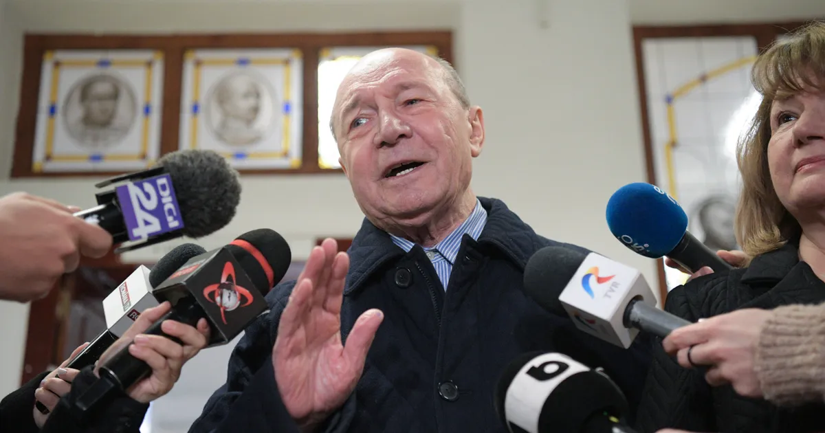 Traian Băsescu cere demisia Liei Savonea de la conducerea ÎCCJ și îl ...