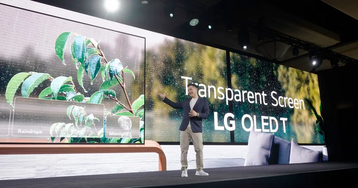 CES 2024: TV-ul translucid de 2 metri, robo-pantofii care „aleargă” cu ...
