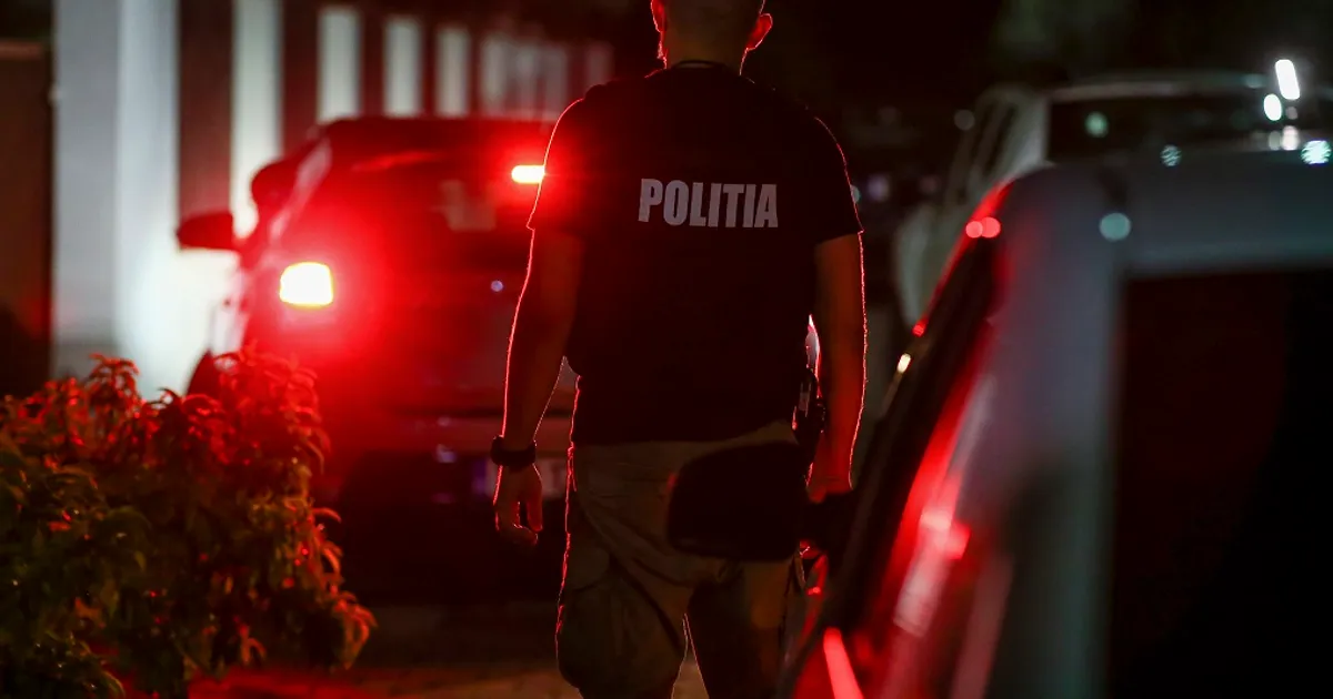 VIDEO / FOTO Percheziții la interlopii din clanul Cârpaci. Aveau ...