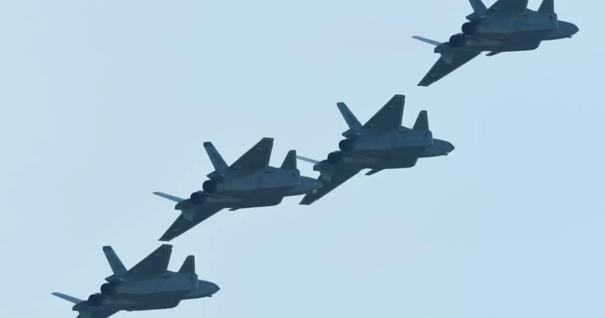 VIDEO 30 de avioane ale Chinei au împînzit Taiwanul, care a armat ...