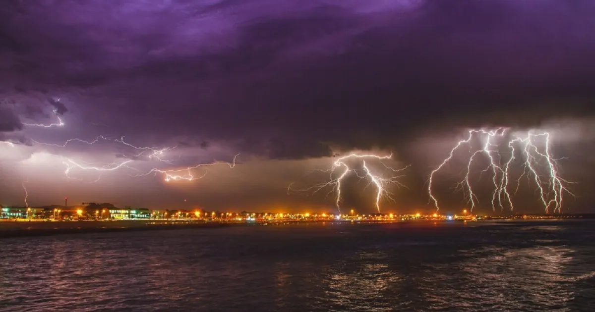 Ciclonul Boris ajunge în România. Ce fenomene meteo exteme aduce cu el ...