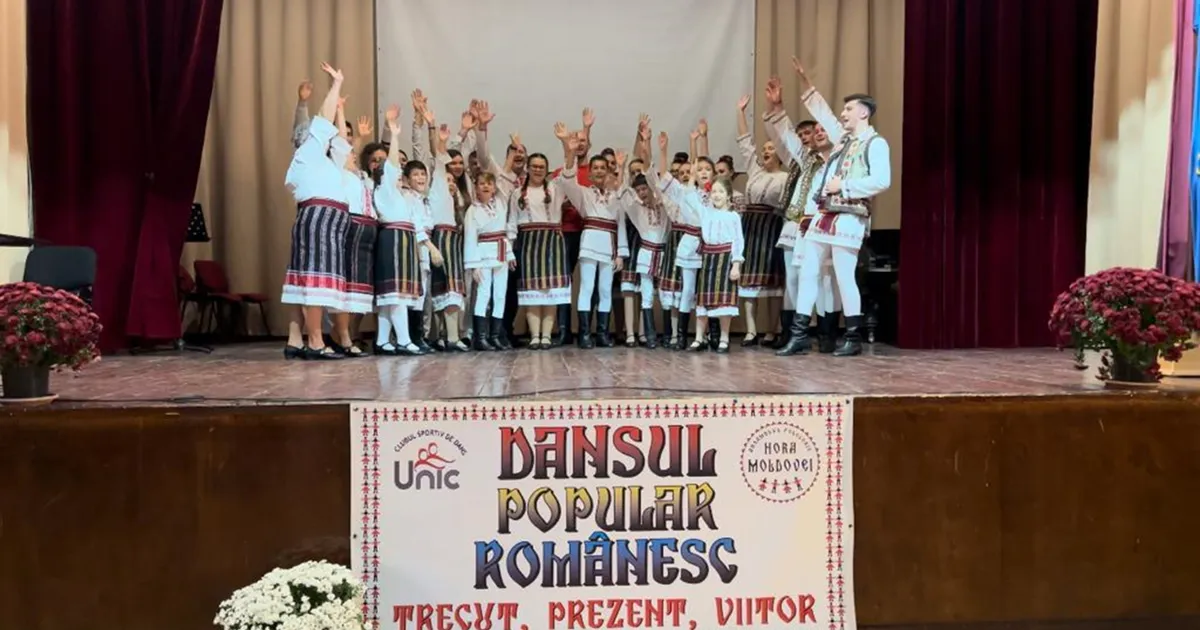 Dansul, terapie pentru persoane cu deficiențe de auz. Ansamblul din ...