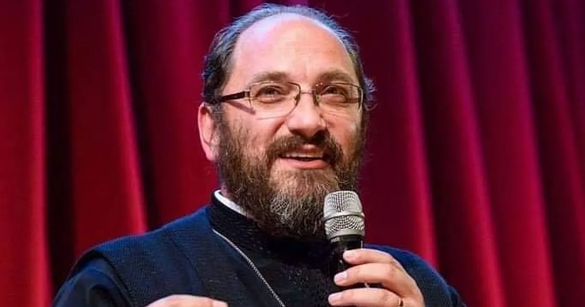 Preotul Constantin Necula este decan interimar la Facultatea de ...