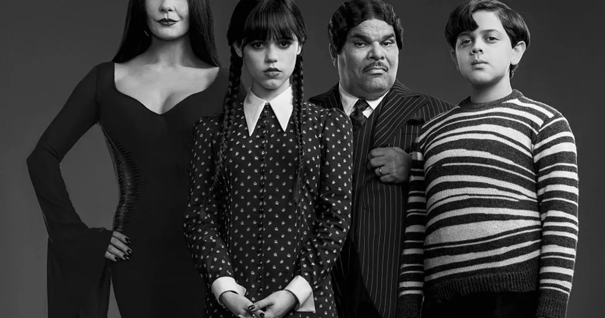 Tim Burton a fugit cu Familia Adams din România din cauza facturilor de ...