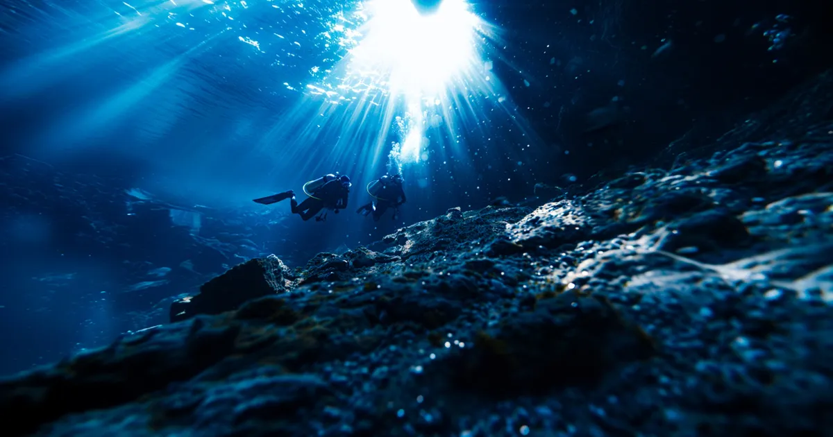 Oamenii de ştiinţă chinezi au coborât în adâncurile oceanelor. Ce fel ...