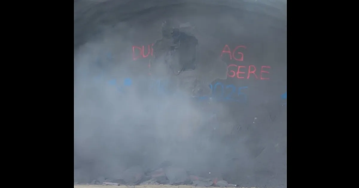 VIDEO Imagini de colecție! Se vede lumina și la capătul Tunelului Alina ...