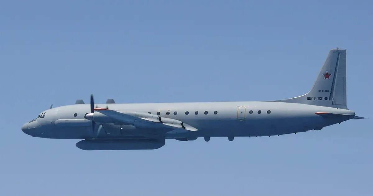 Avion spion rusesc, interceptat la granița NATO. Avioane de război ...