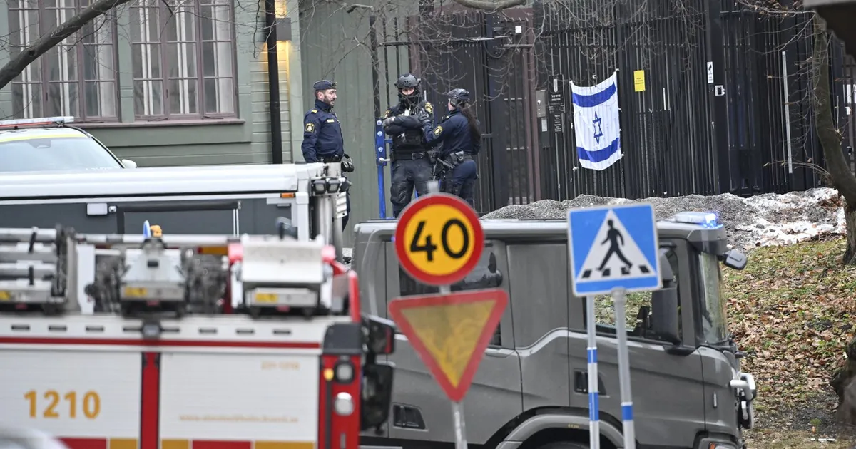 Atentat terorist la Ambasada Israelului din Suedia. O bombă armată ...