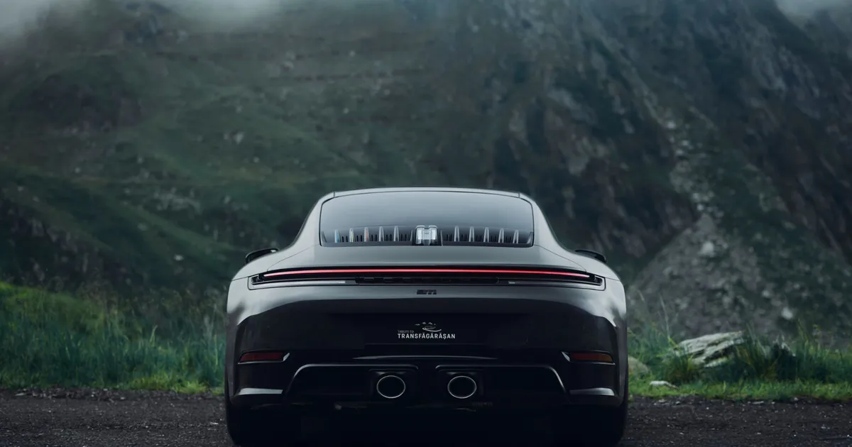 Primul Porsche 911 „Tribute to Transfăgărășan”, cumpărat de un român ...