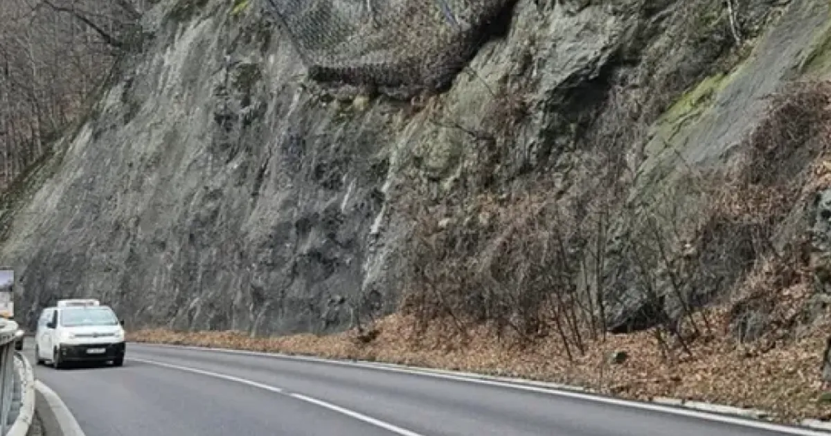 Restricţii de trafic pe Valea Oltului. Lucrările la Autostrada Sibiu ...