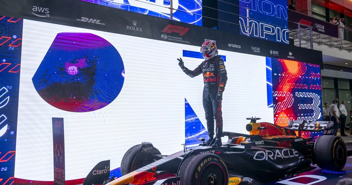 Max Verstappen, triplu campion mondial de Formula 1 la doar 26 de ani ...