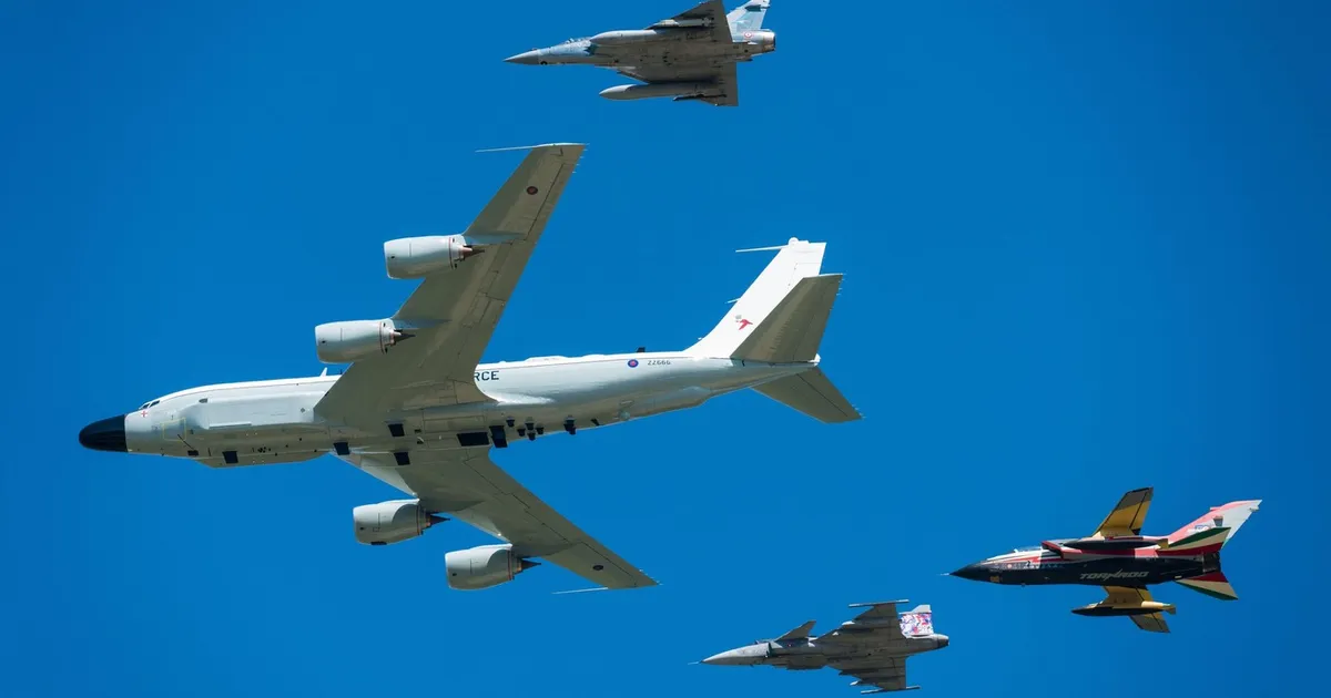 Avioanele de spionaj ale NATO s-au întors în România, vizând ținte în ...
