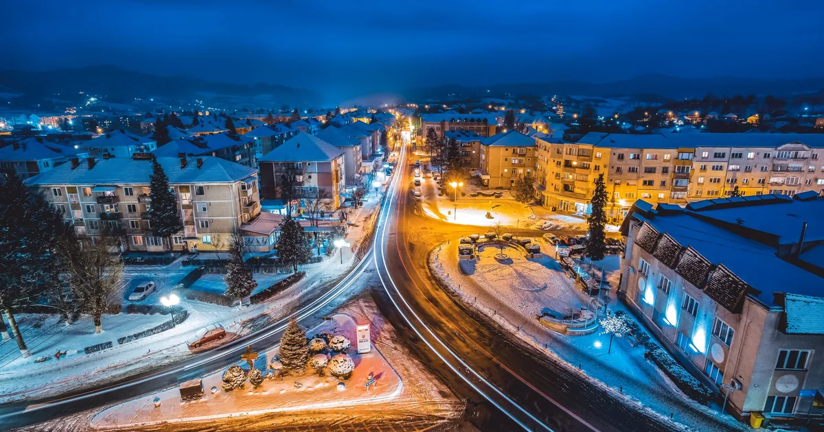 Municipiul Brad cu doar 12.000 locuitori. Are pierderi de 2.000.000€ și ...
