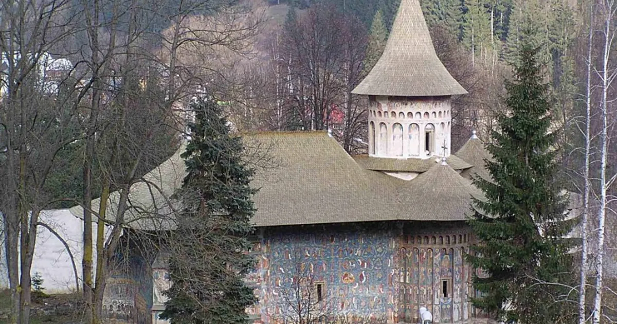 Care este monumentul istoric supranumit Capela Sixtină a Estului. 537 ...