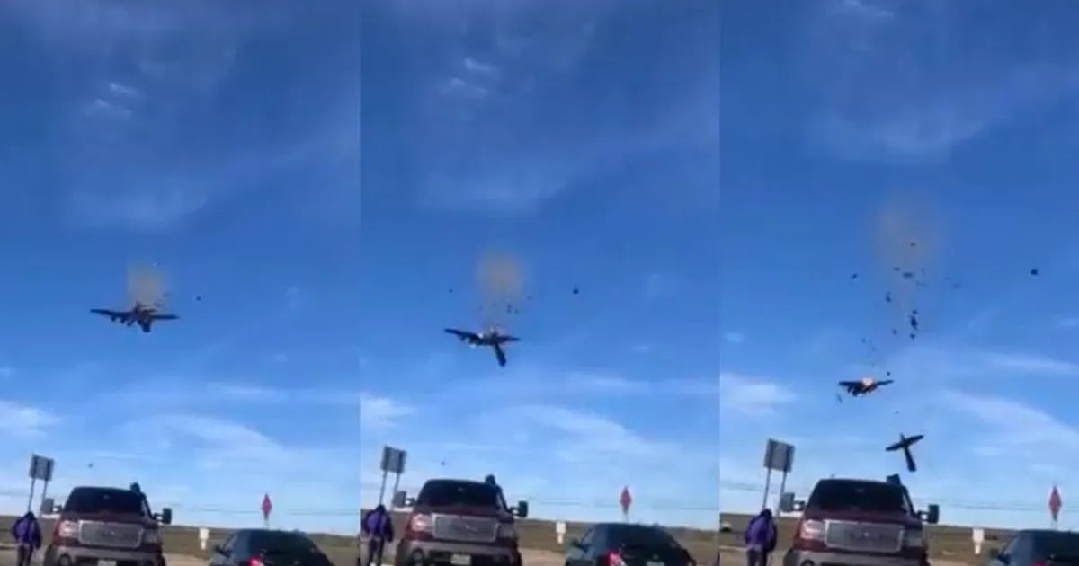 VIDEO Două avioane militare s-au ciocnit în timpul unui show aerian, în ...