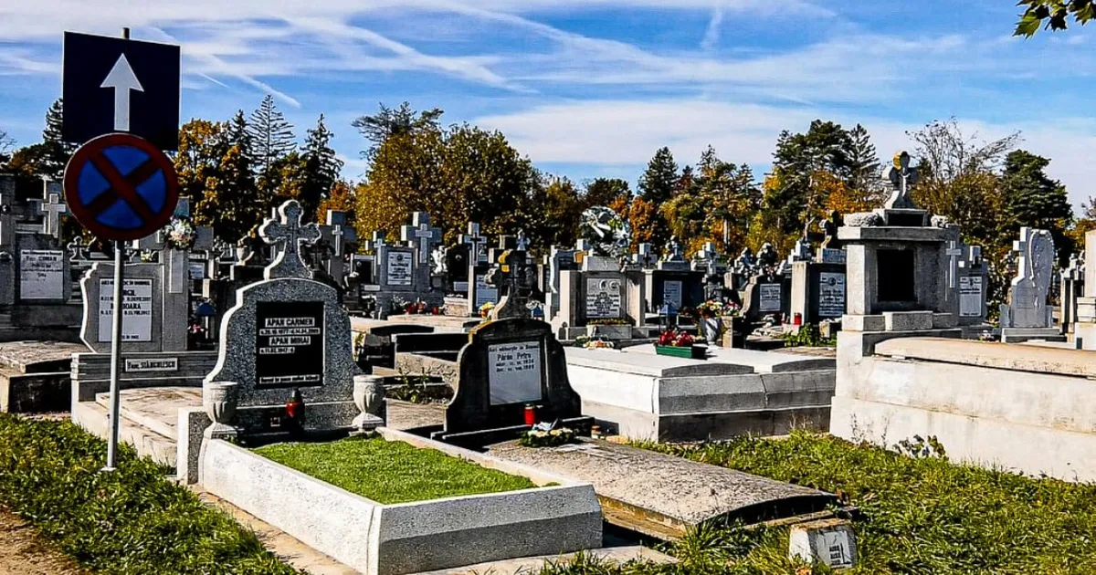 Prețuri mari la un cimitir din Iași: Locul de veci ajunge până la 5.000 ...