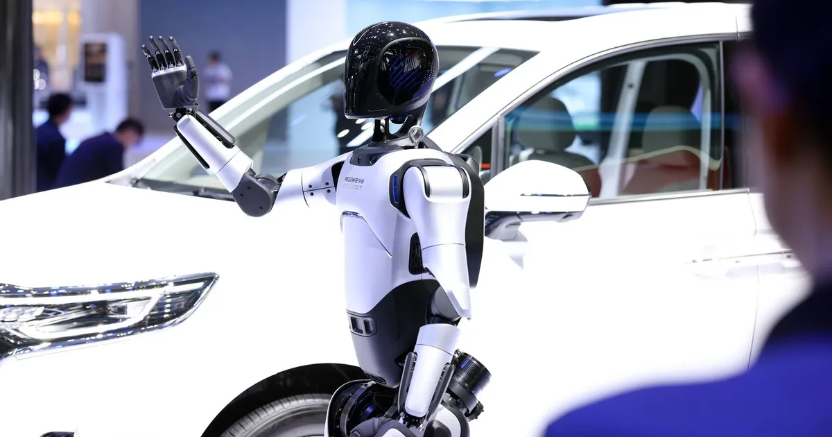 Robotul chinez AgiBot A2 a intrat în Cartea Recordurilor după ce a mers ...