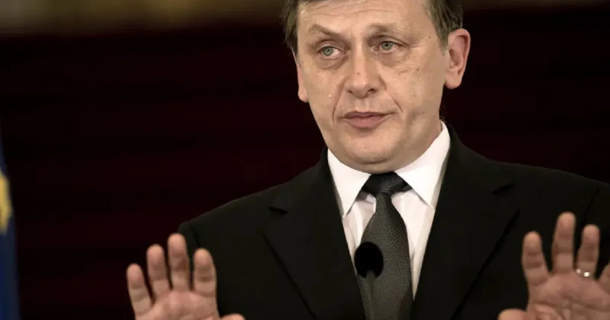 Crin Antonescu, președinte interimar PNL? Ce spune candidatul la ...