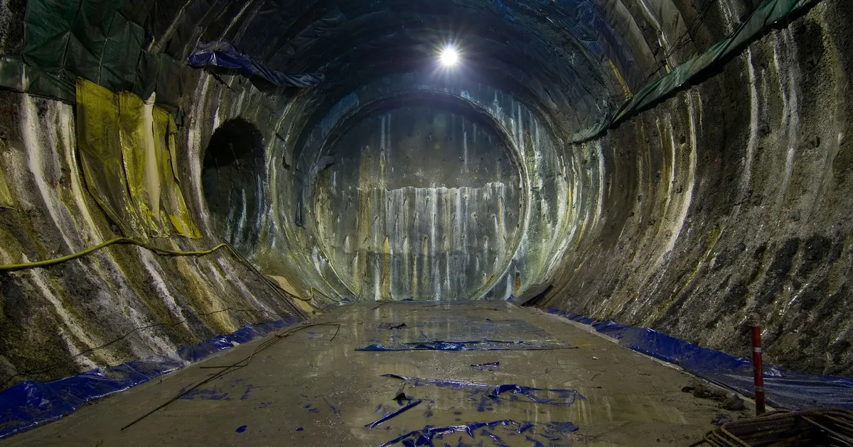 China planifică un mega-tunel maritim pentru trenuri. Se va circula cu ...