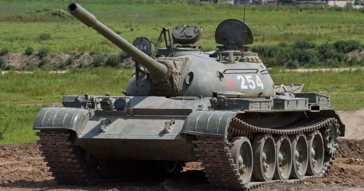 VIDEO La ce preț poți cumpăra un tanc de la Armata Română. Rezistă la ...