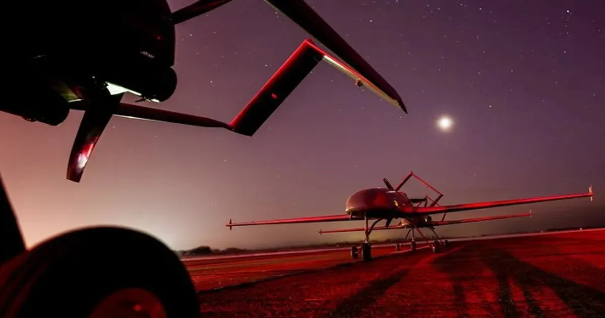 Drone ucrainene au lovit una dintre cele mai mari rafinării ale lui ...