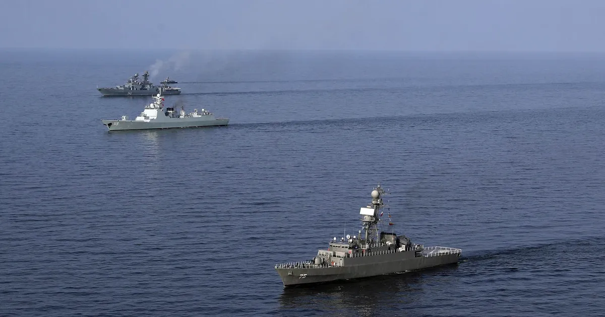 VIDEO Ofensiva lui Putin în Marea Neagră cu 3 nave de luptă. Dronele ...