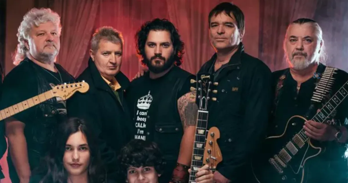 Moni Bordeianu, unul dintre fondatorii trupei Phoenix, a decedat. A avut o operație grea ...