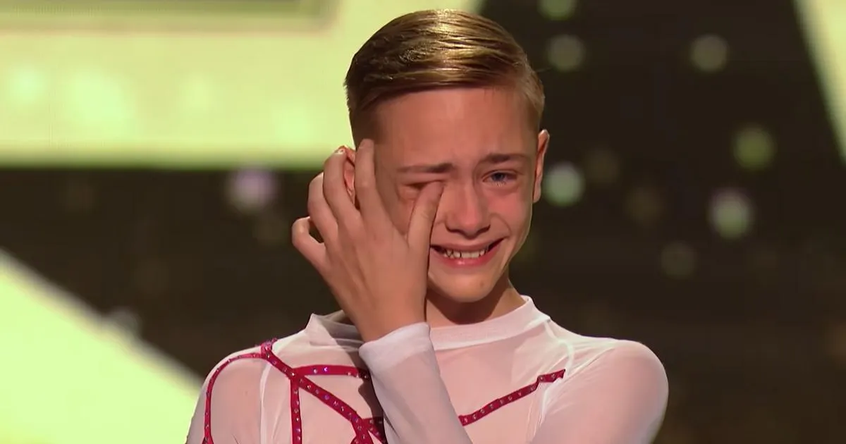 VIDEO Super talentatul dansator român de 14 ani Darius Mabda a ridicat ...