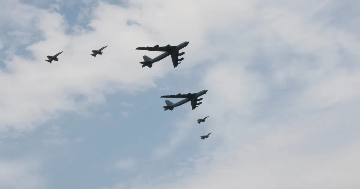 Apărarea României în aer. Ce avioane și elicoptere avem și ce ne mai ...
