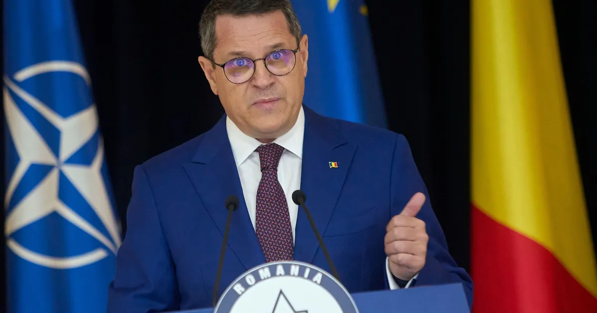 Eduard Hellvig, replică pentru Georgescu: Lucrează mult din imaginație ...