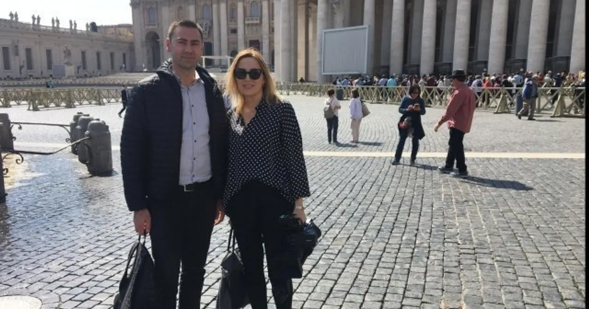 Ospătarul Papei este un român din Adjud • Newsweek România