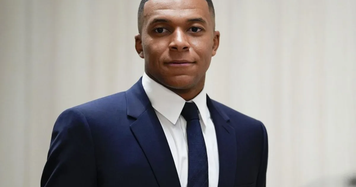 Ce club de fotbal cumpără Kylian Mbappe şi cât dă pe el • Newsweek România